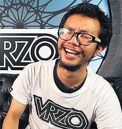 Bangkok Post - A day with VRZO