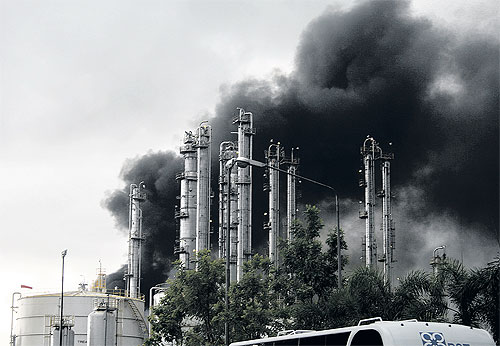 Bangkok Post - Three killed in factory explosion