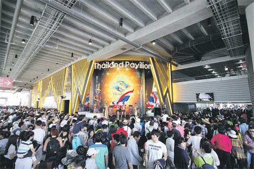 Bangkok Post - Thailand Pavilion woos crowds