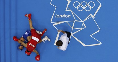 Bangkok Post - Chinese boxer, judges, referee all beat Kaew for gold