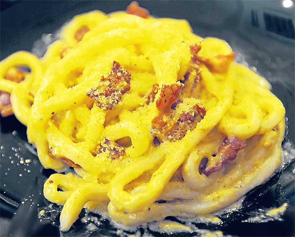 Bangkok Post - Decent-O Dezato