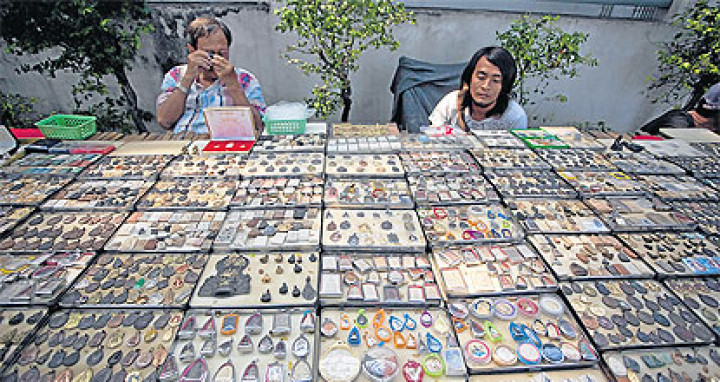 Bangkok Post - Revenue targets artifact, amulet traders, grey market