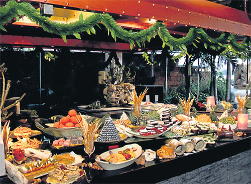 Bangkok Post - Anantara Riverside Buffet