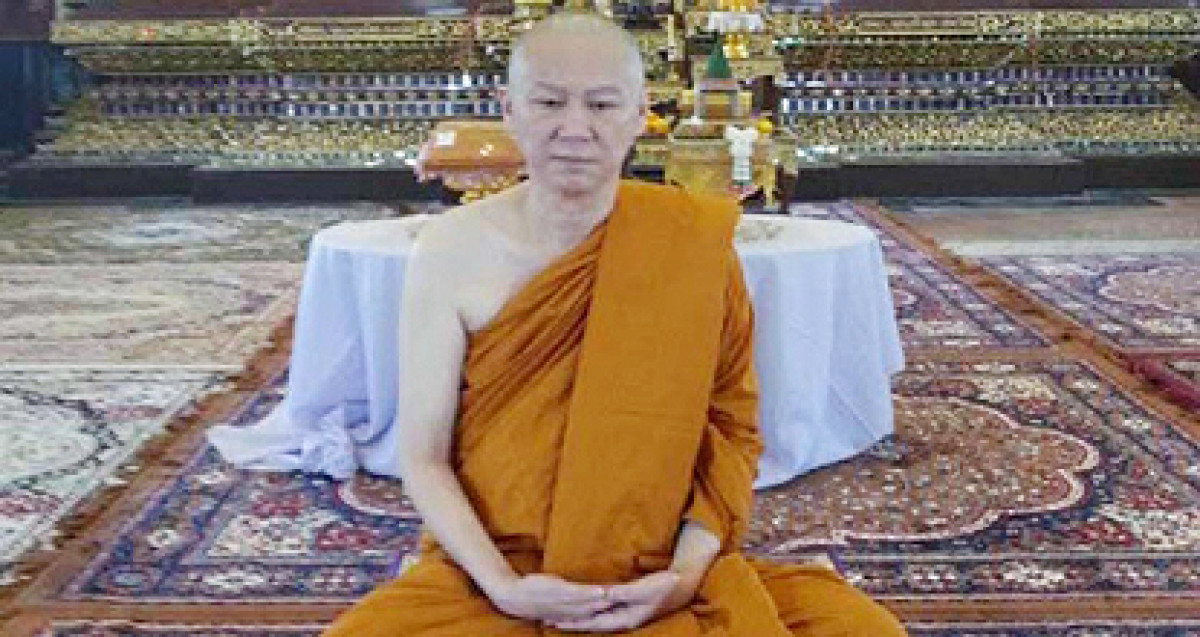 Bangkok Post - Thaksin's brother enters temple, quickly promoted