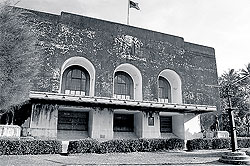 Bangkok Post - Hard lessons in bid to bring back glory days of Yangon ...