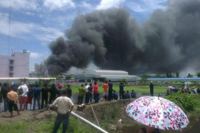 Bangkok Post - Fire, explosions at paint factory