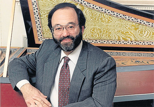 Bangkok Post - Striking a harpsichord