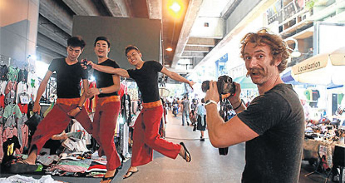 A real-life globe-hopper