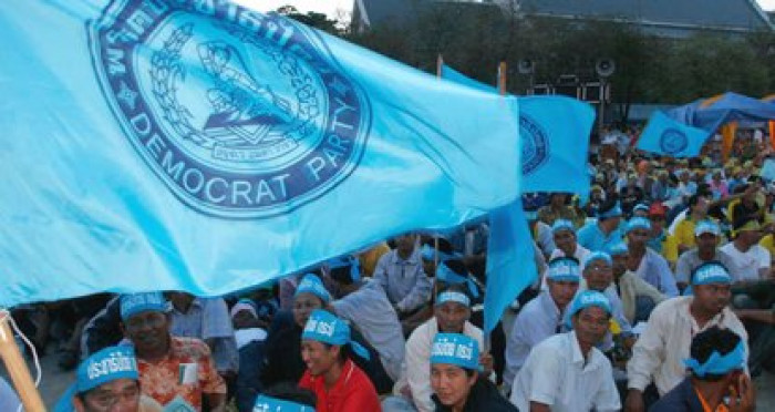 Bangkok Post - Democrats revisit election boycott