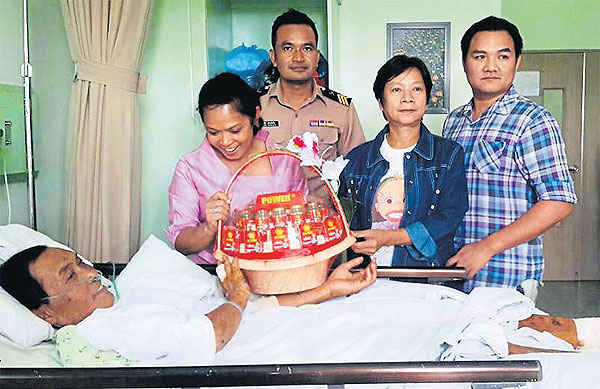 Bangkok Post - Helicoptercrash claimspilot's life
