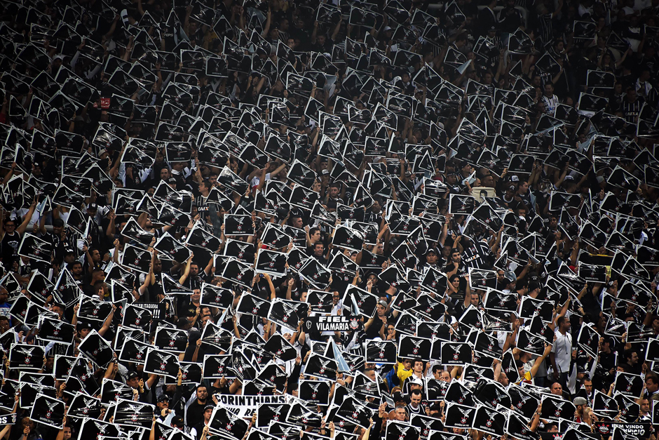 Supporters of Brazilian Corinthians cheer their team during the 2015 ...