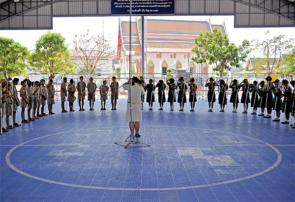 Bangkok Post - Makeshift schools only highlight a class divide