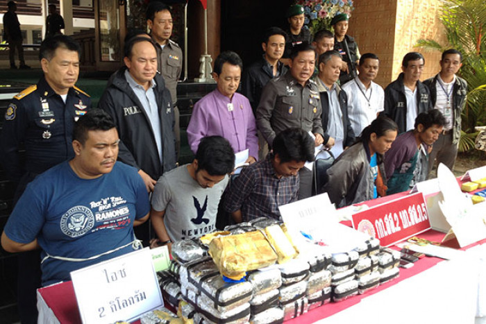 Bangkok Post - 5 men caught with speed pills, ya ice