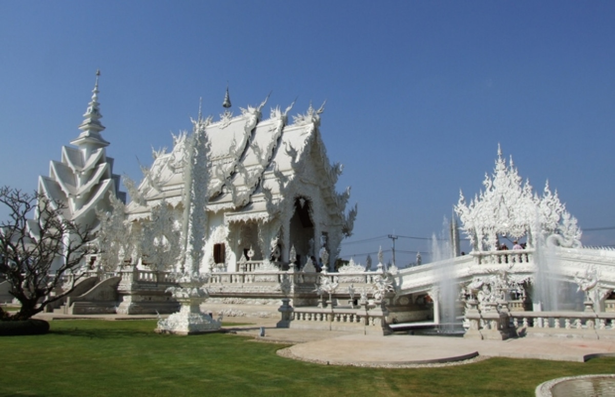 Bangkok Post - Temple plans non-Chinese toilets