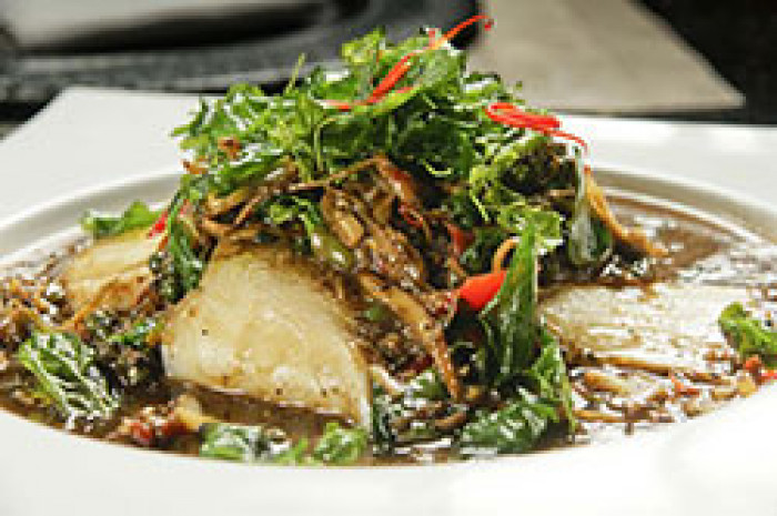 Bangkok Post - Basil, cow pea tainted, survey finds