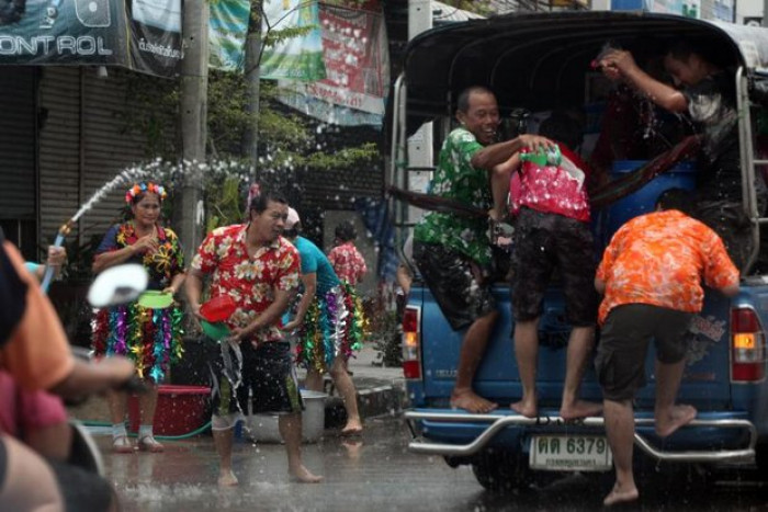 Bangkok Post - Songkran rules make a healthy splash
