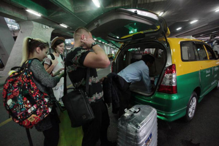 Bangkok Post - Worst taxi drivers to lose licences after one offence