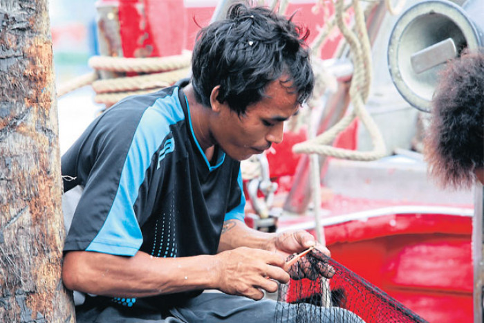 Bangkok Post - Destructive fishing practices 'ignored' under S44
