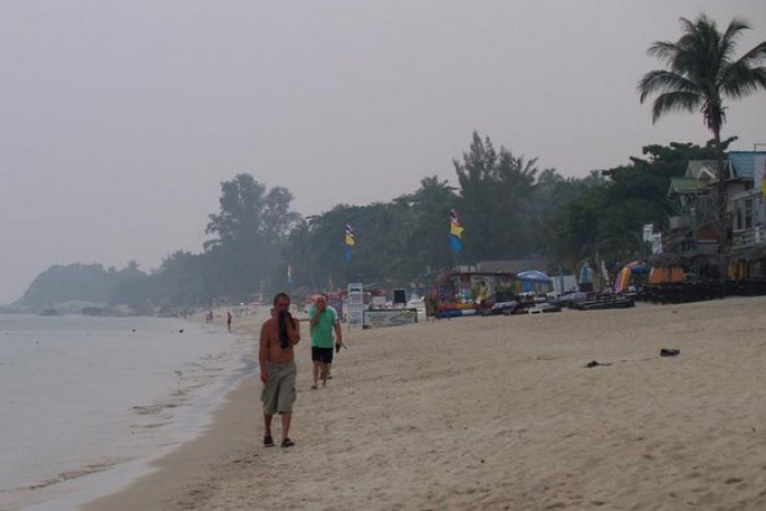 Bangkok Post - Government offers to help Jakarta fight haze hazard