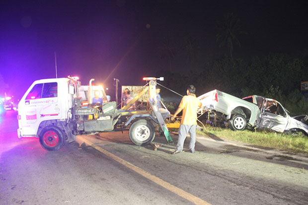 Bangkok Post - 2 died in pickup truck crash