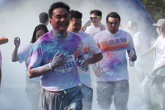 Bangkok Post - Abhisit joins Color Run