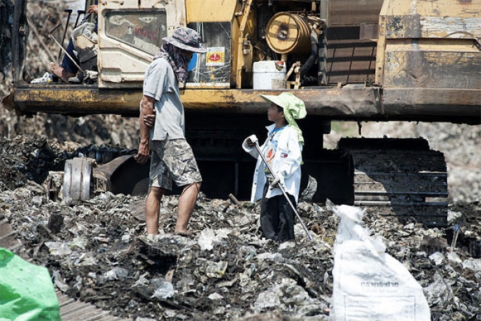 Bangkok Post - Villagers cry 'foul' over garbage recycling plant