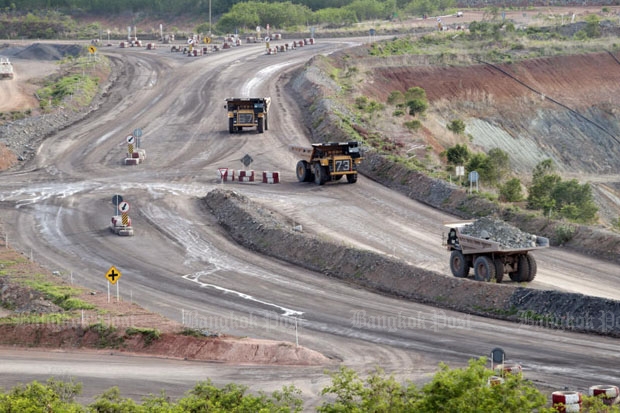 Bangkok Post - Rights commission supports end to gold mining