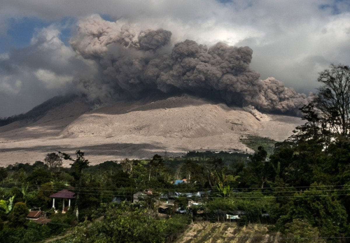 Bangkok Post - 3 die as Sumatra volcano erupts