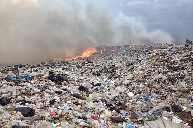 Bangkok Post - Fire at Ayutthaya garbage dump under control