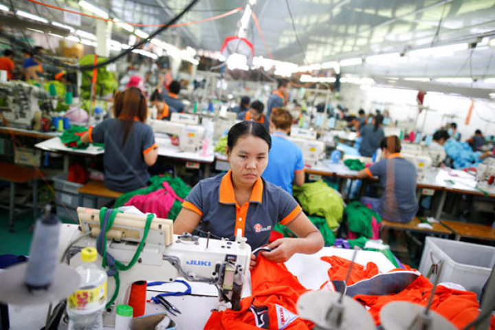 Bangkok Post - Factory output rises for third straight month