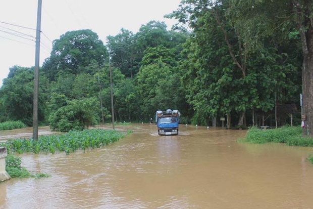 Bangkok Post - Storms, damage in Chiang Rai, Lampang, Samut Prakan