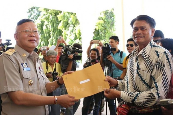 Bangkok Post - Mayor Premsak faces local pressure for his dismissal