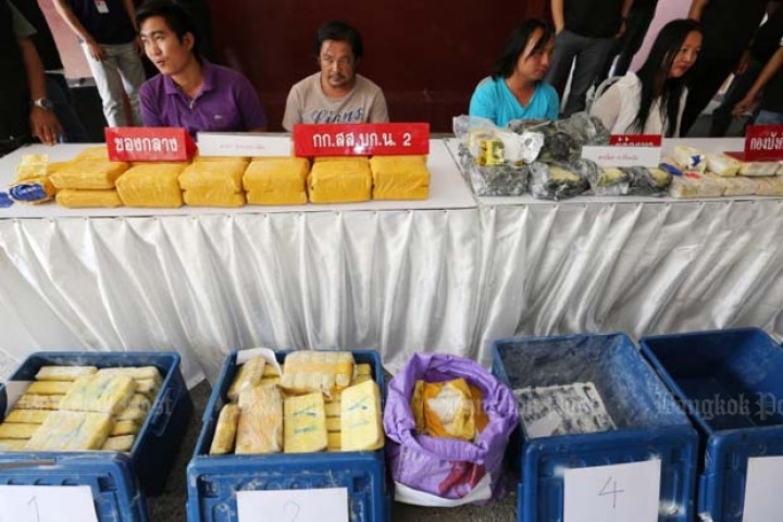 Bangkok Post - Big lot of 'ice', speed pills seized before reaching South