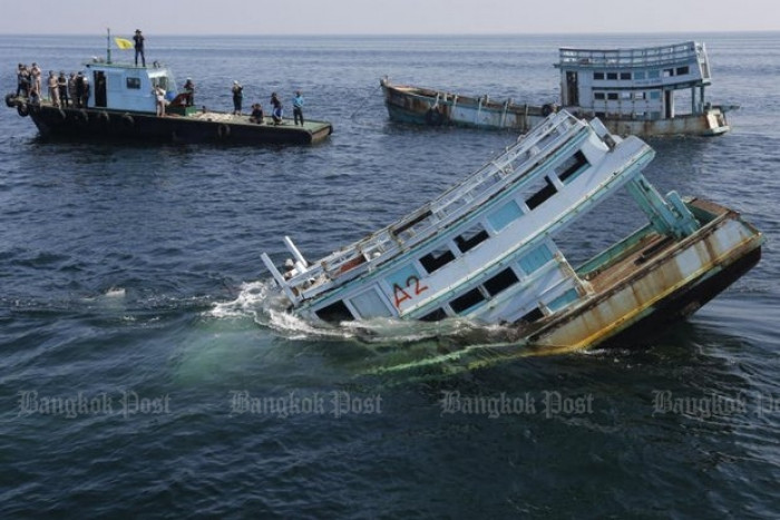Bangkok Post - 8 trawlers sunk to create artificial reef