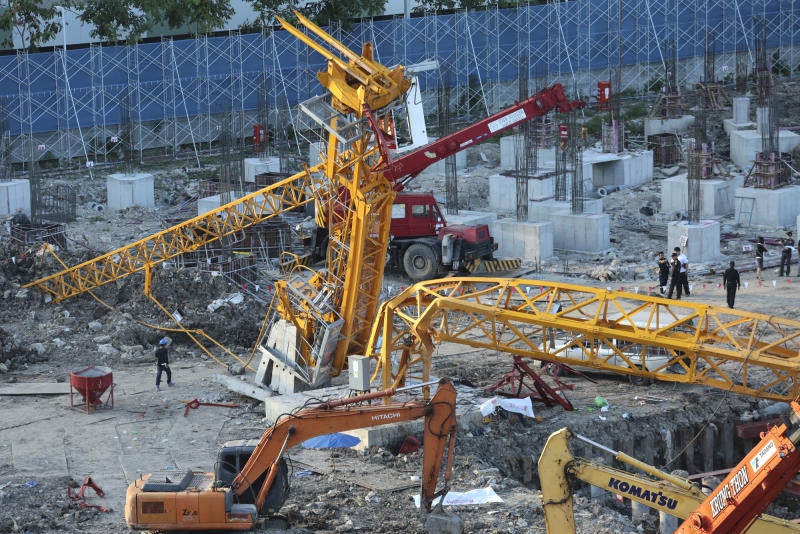 Bangkok Post - Crane collapse kills 5 construction workers