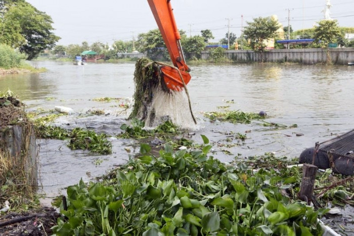 Bangkok Post - Govt operations to clean canals is money down the drain
