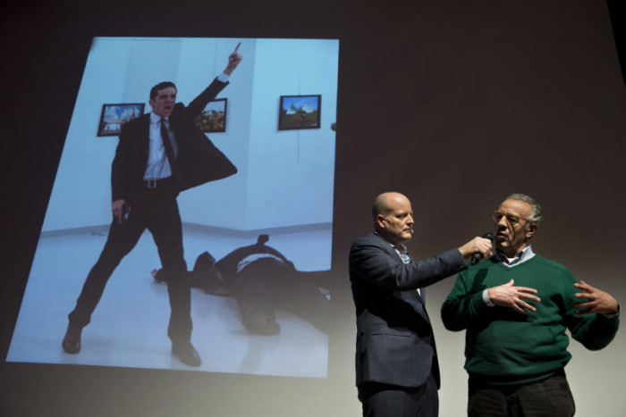 Bangkok Post - AP photo of Turkish assassin wins World Press Photo award