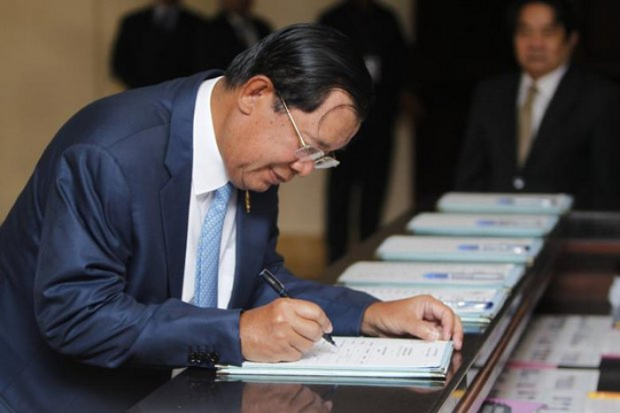 Bangkok Post - Hun Sen shepherds new 'death to democracy' law