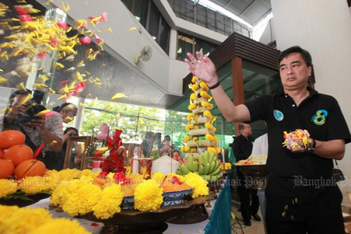 Bangkok Post - Regime urged to respect new charter