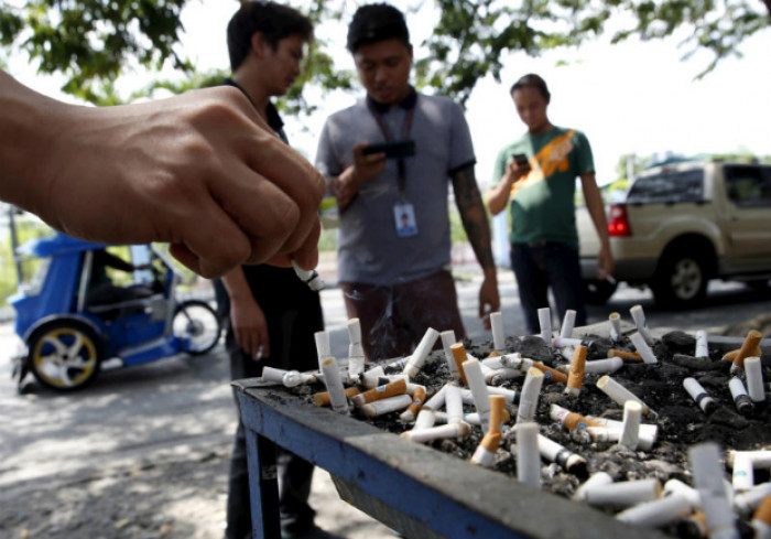 Bangkok Post - Duterte orders strict public smoking ban in Philippines