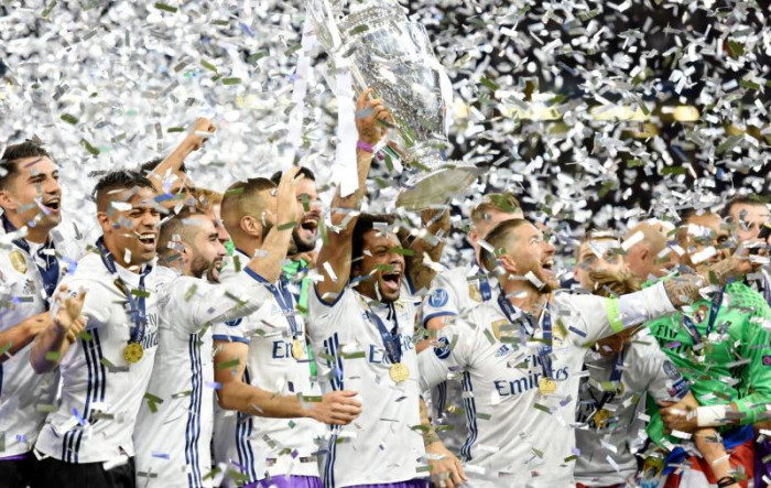 Real Madrid become first team to retain Champions League title