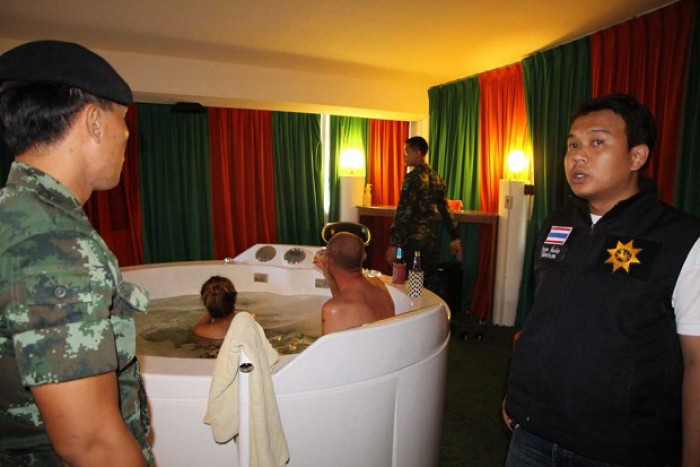 Bangkok Post - Three clubs raided in Pattaya