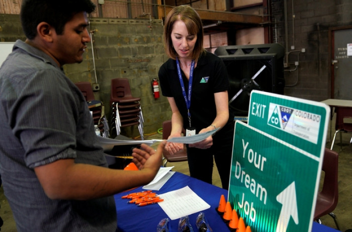 Bangkok Post - US reports solid job gains