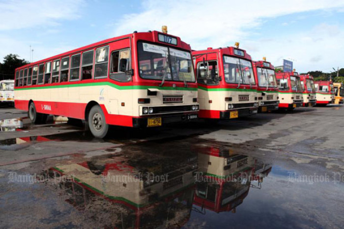 Bangkok Post - Pichit seeks to fast-track bus scheme