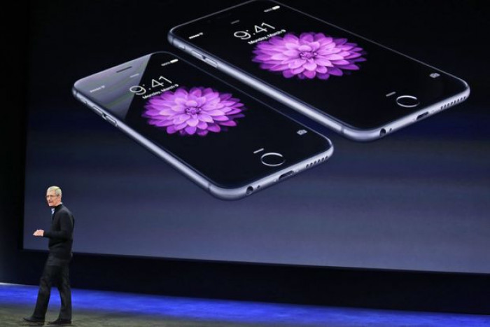 Bangkok Post - Apple sued over updates slowing iPhones