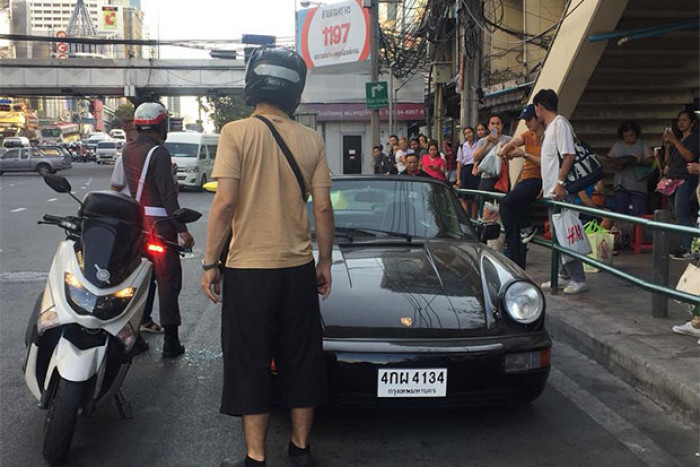 Bangkok Post - Actor, cabbie settle after road rage incident