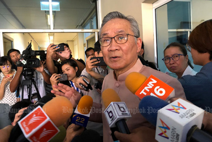 Bangkok Post - Foreign Minister Don shrugs off pressure to resign