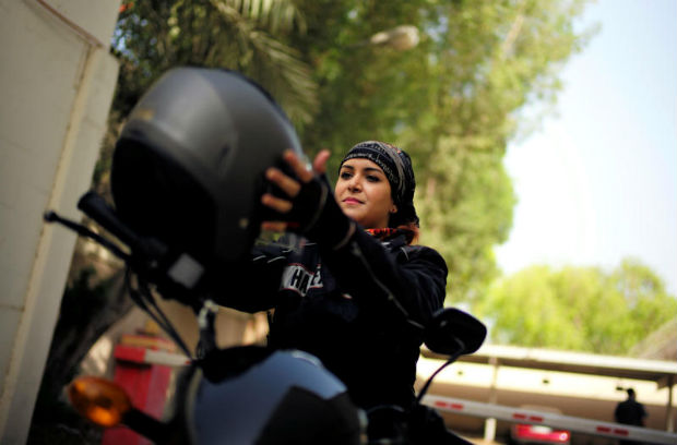 Bangkok Post - Saudi women rev up motorbikes as end to driving ban nears