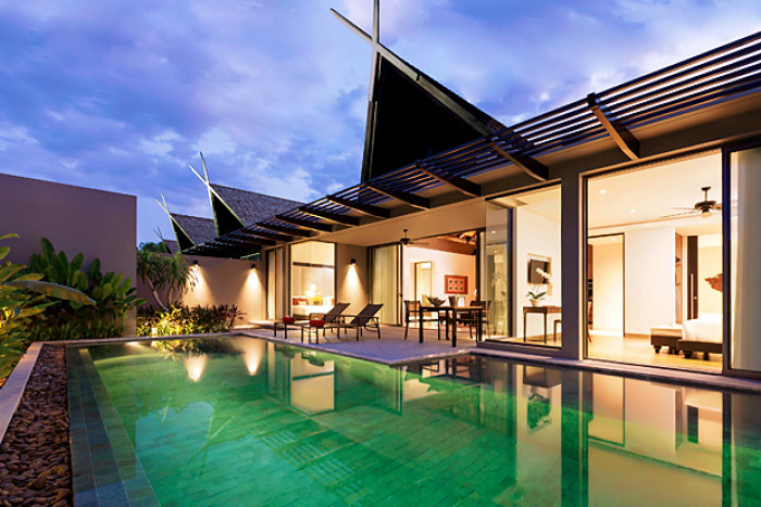Bangkok Post - Club escape