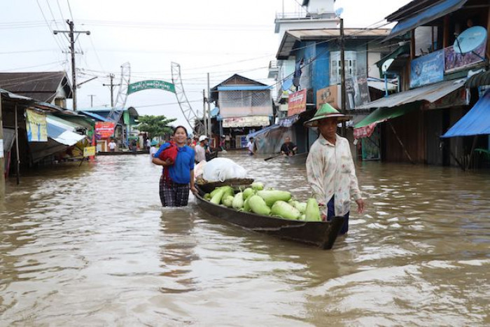Bangkok Post - Thousands flee Myanmar floods